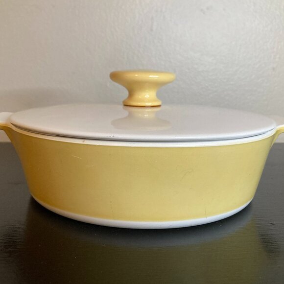 Corningware | Kitchen | Vintage Corning Ware Round Casserole Dish With ...